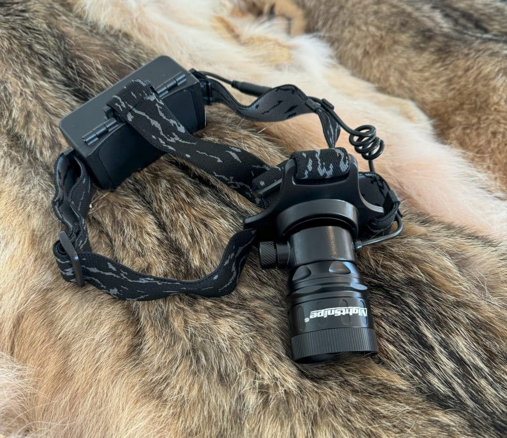 NightSnipe Adjustable Beam/Dimmable 2-Colors-In-1 Headlamp Solo