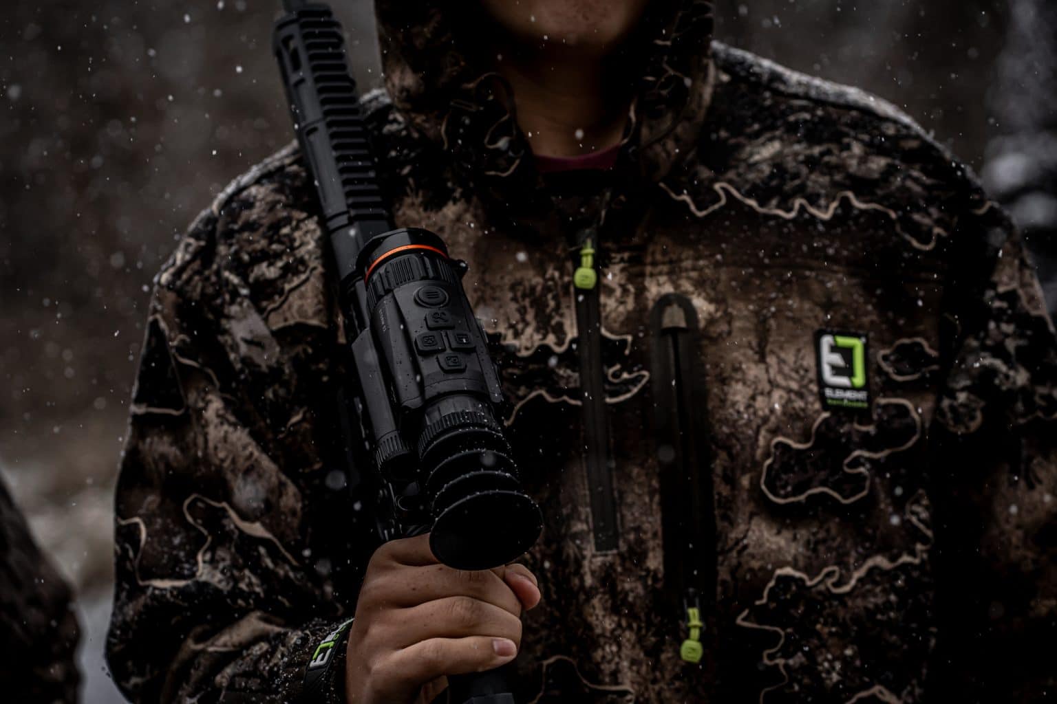 RIX Storm S2 Thermal Riflescope (Free 10-hr Battery Pack!)