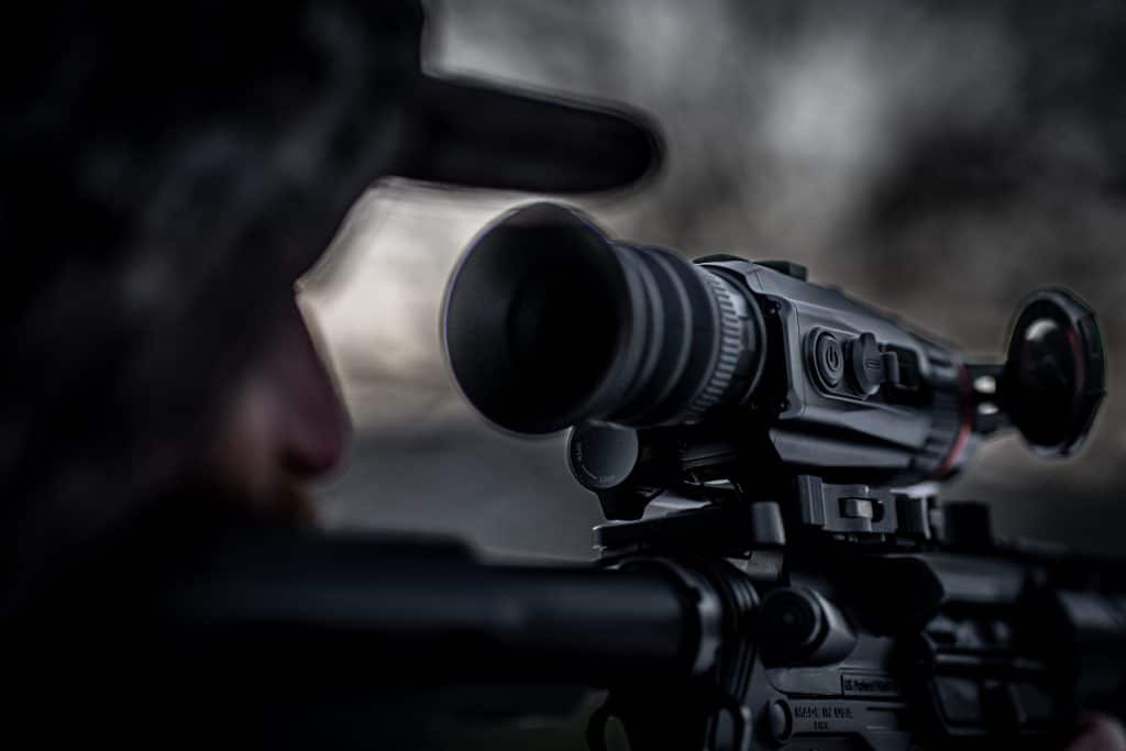 RIX Storm S2 Thermal Riflescope (Free 10-hr Battery Pack!)