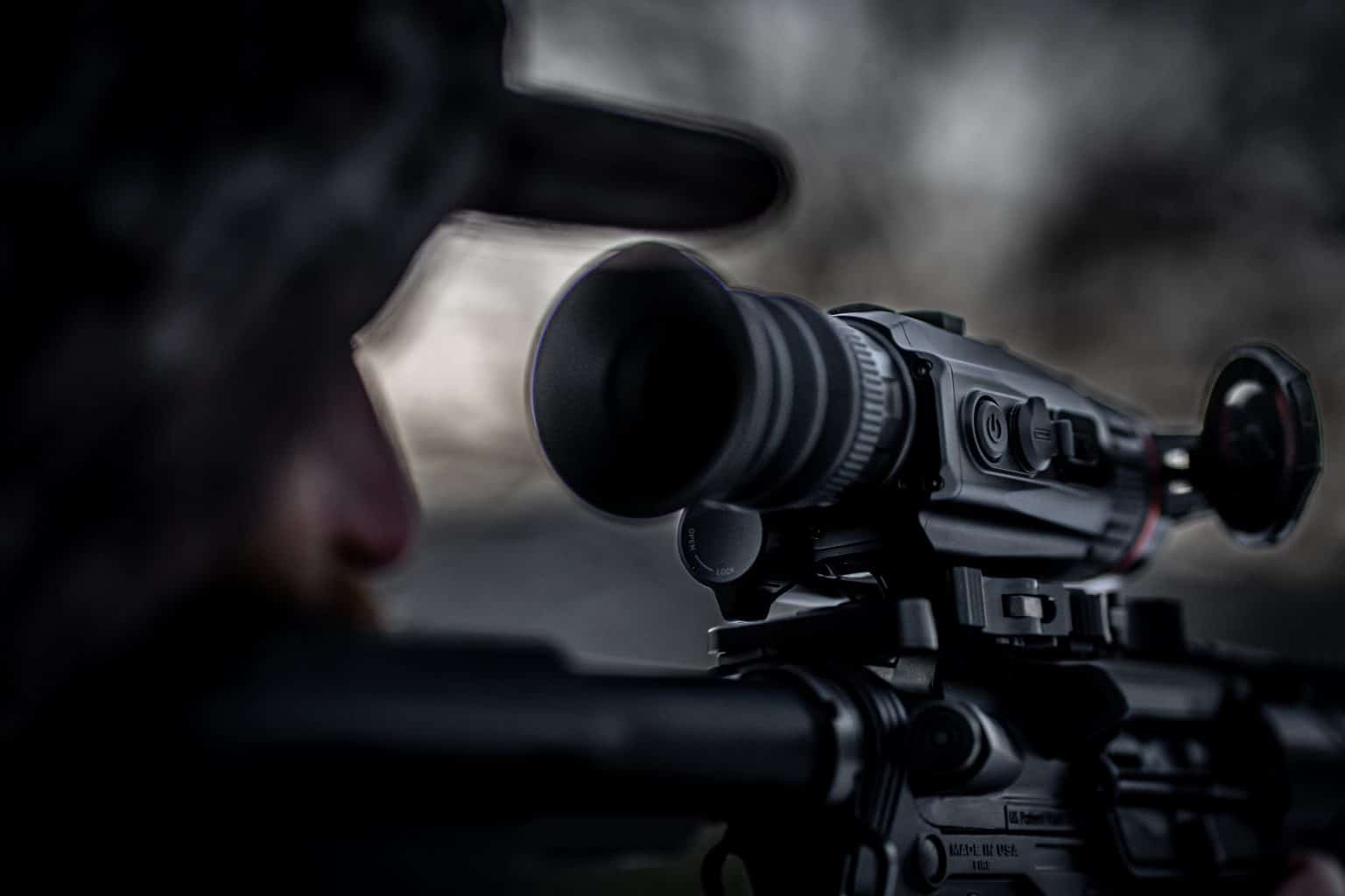 RIX Storm S2 Thermal Riflescope (Free 10-hr Battery Pack!)
